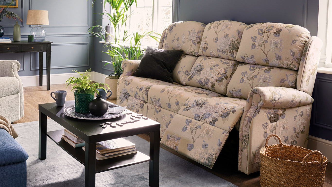 Recliner Sofas | Electric Recliner 2 & 3 Seater Sofas | HSL